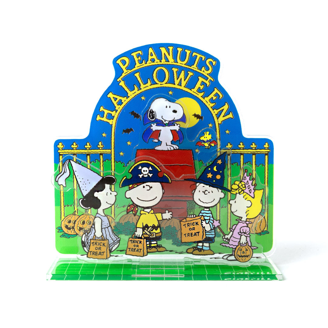 Peanuts Halloween Gang Standee
